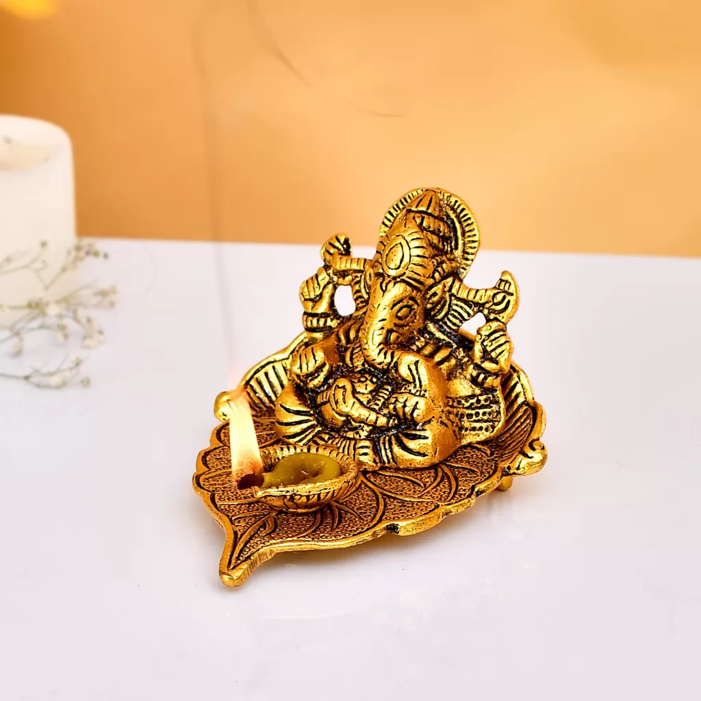 Buy Ganesh idol for Gift at Best Price in Bharat : Craftam